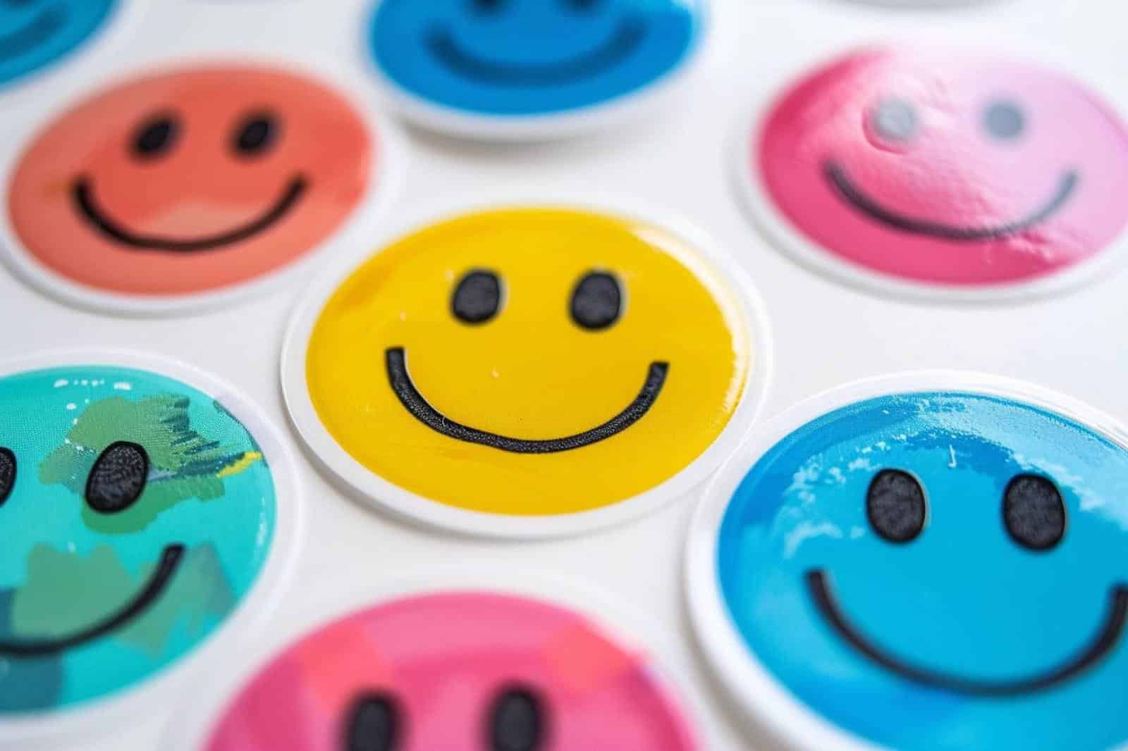 Démystifier l'enlèvement des stickers : tout ce que vous devez savoir